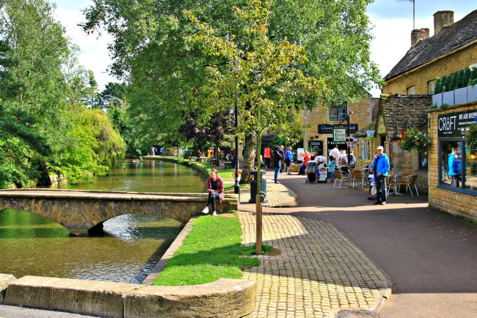 Best Town in Cotsworld - Castle Combe & Bourton on the Water